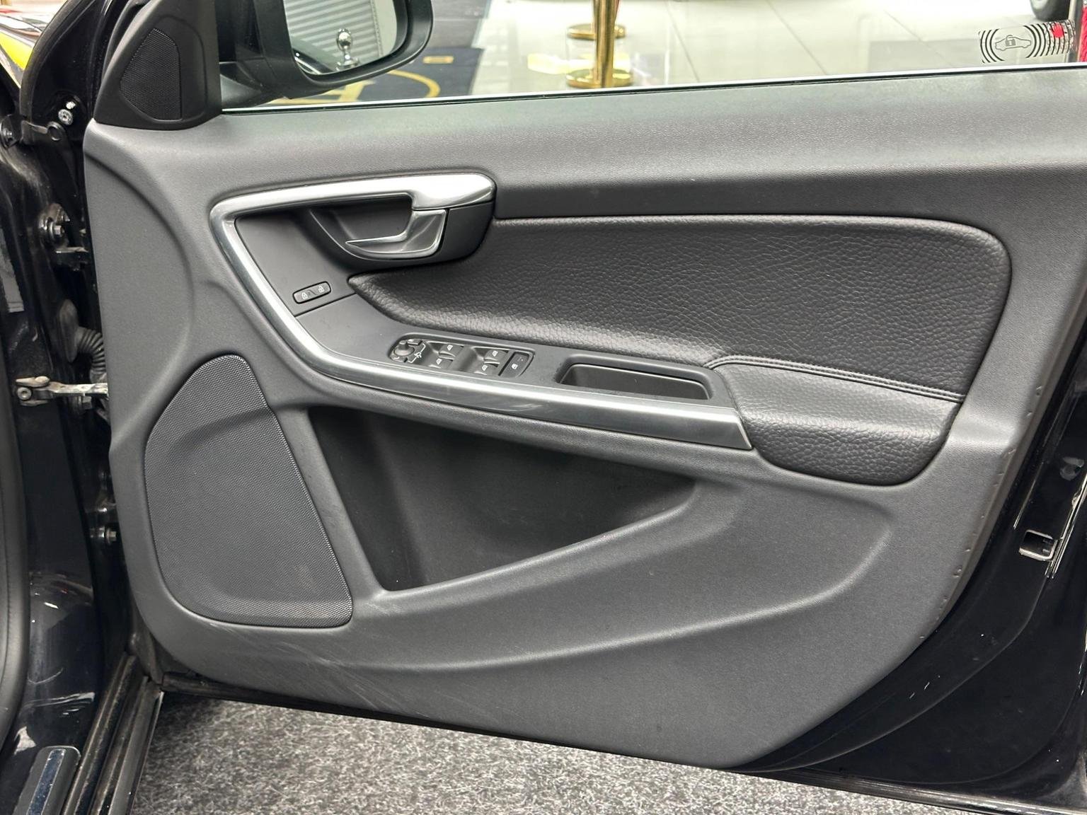 SOLD - Used VOLVO V60 2011 Black in Newcastle, Tyne and Wear | Bullion ...